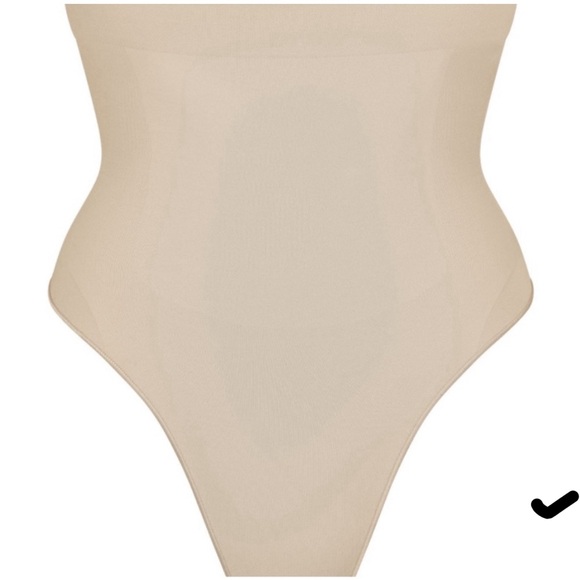 SKIMS | Intimates & Sleepwear | Skims Seamless Sculpt High Waisted ...